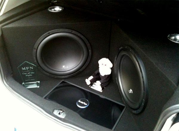 WHAT A BEAST!!!! VW MK4 Golf ops for the BIG BASS option. – Car Audio ...